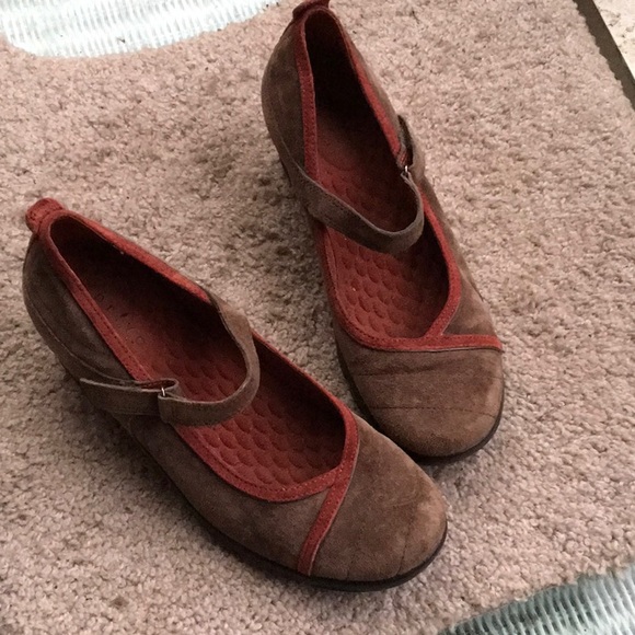 Clarks | Shoes | Clarks Privo Mary Jane Flats Brown Taupe Suede 8 ...